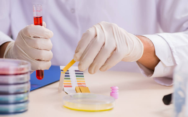 Nanoparticles in Sunscreen: What They Are and How They Work - Fevour ...